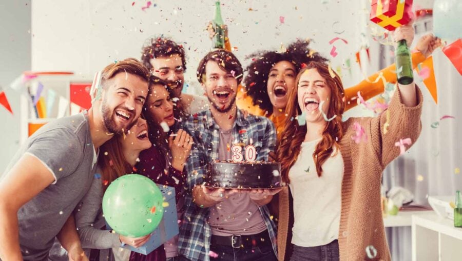 25 Creative Ways to Give Money to Family and Friends | CreditRepair.com